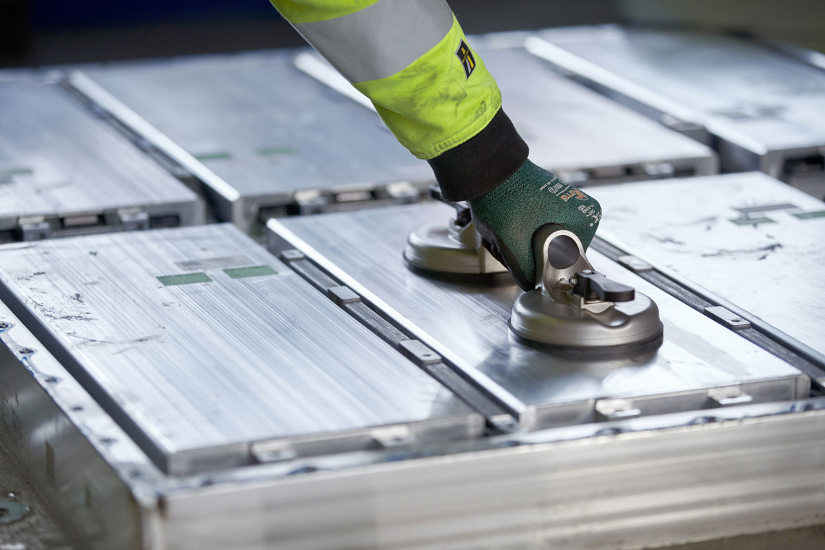 Entered into an agreement with Autoretur Battery Recycling | Stena ...